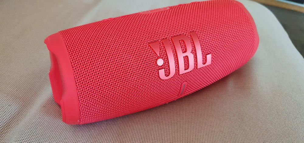 JBL Charge 5 Lautsprecher Bluetooth rot (Gebraucht) in Niederwil AG für CHF 89 – mit Lieferung ...