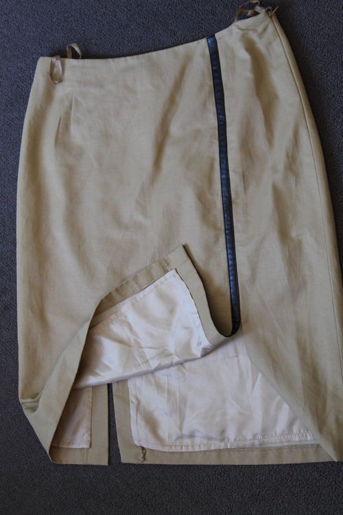 Rock von HIRSCH (Gebraucht) in Schaan für CHF 9 – mit Lieferung auf ...