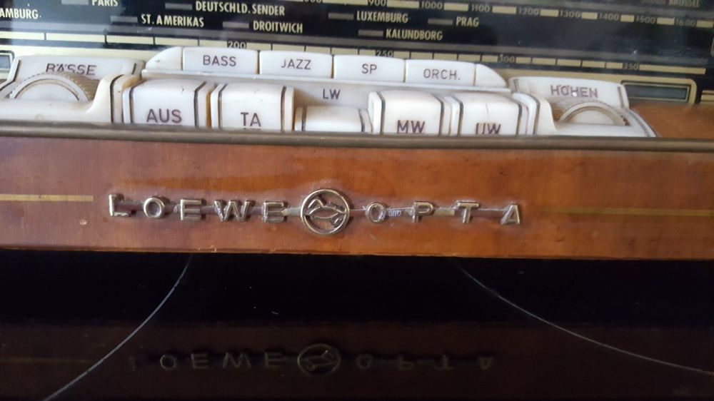 Antiker LOEWE OPTA Truxa Rohrenradio (Gebraucht) in Wil SG für CHF 10 ...