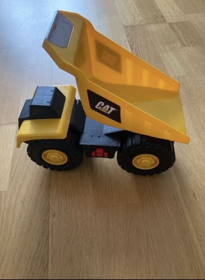 Grosser CAT Muldenkipper für kleine Baumeister ab 3 J. (Gebraucht) in ...