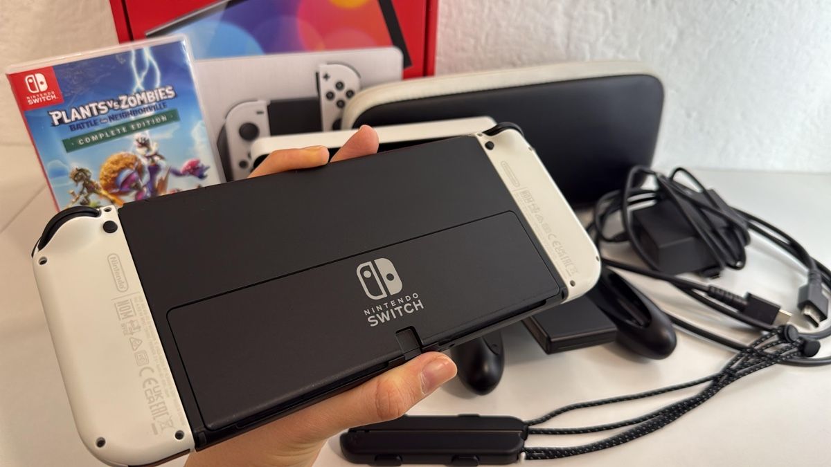 Nintendo Switch OLED White, Plants vs Zombies Game! 🎮🔥🙌🏼 (Gebraucht) in ...