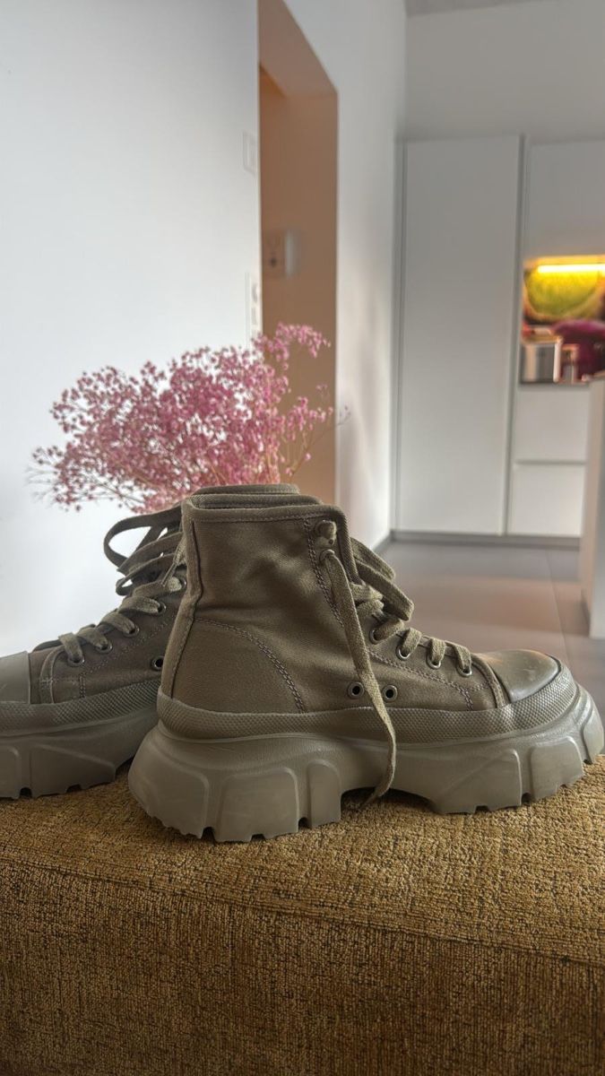 Bottes style Doc Martens kaki, excellent état, T37 (Neu (gemäss ...