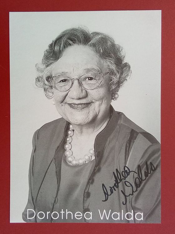 Dorothea Walda 1931-2016 Autogramm Fotopostkarte 10x15cm (Gebraucht) in ...