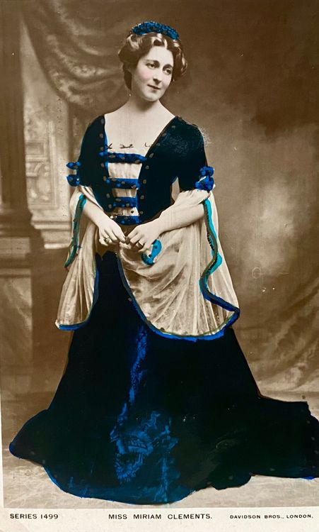 Antike Foto AK Miss Miriam Clements aus England (Gebraucht) in Root für CHF 2 – mit Lieferung ...