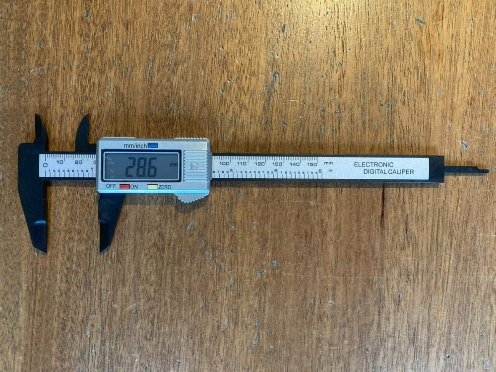 Messschieber 150mm Digital inkl. Batterie (Neu und originalverpackt) in ...