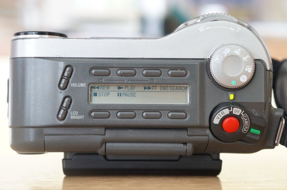 SONY SC55E ... Hi8 Stereo Camcorder ... | Kaufen auf Ricardo