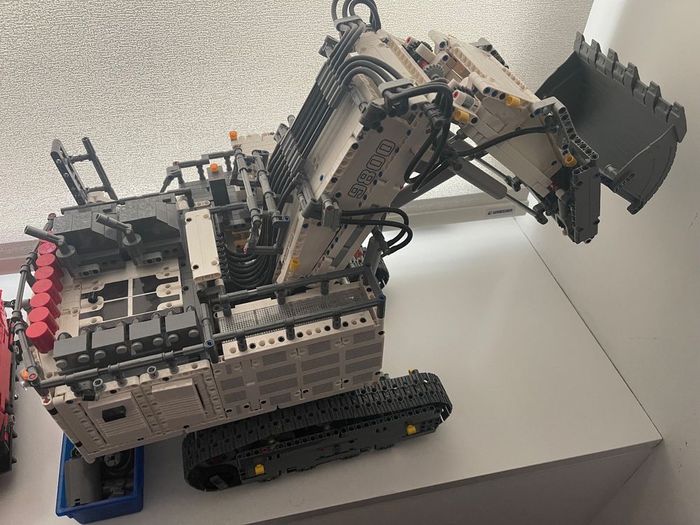 LEGO® Technic 42100 Liebherr Bagger R9800 (Gebraucht) in Risch für CHF ...