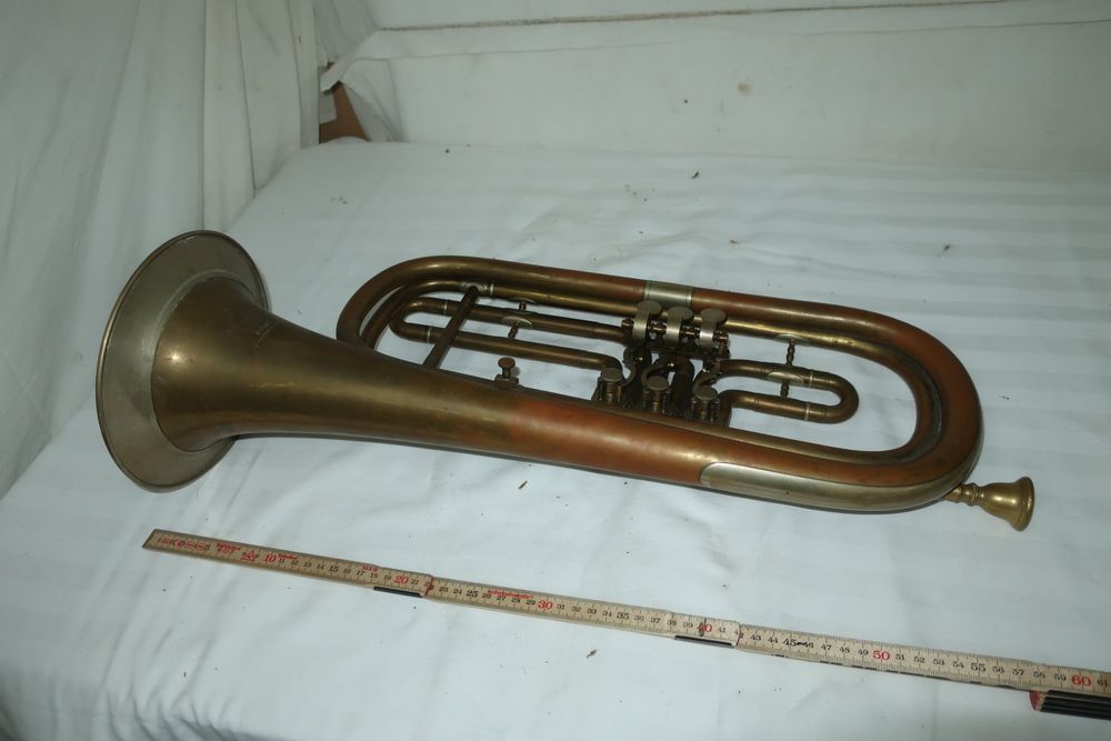Flügelhorn, wohl Es-Horn, antik, mit Mundstück, Hug, ab1 Fr. | Kaufen ...