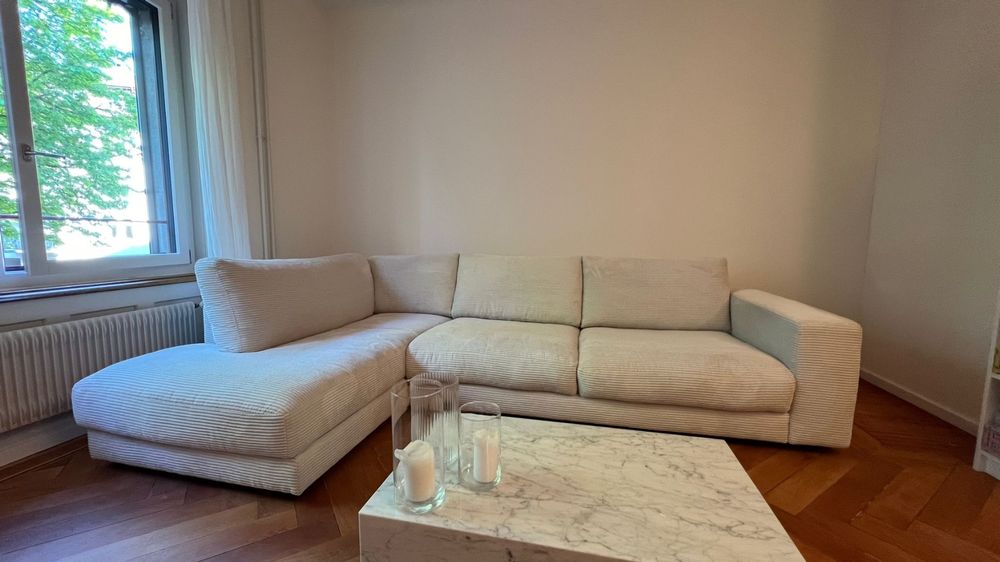 Neuwertiges Ecksofa 'Livique Ava' in modernem Cord | Kaufen auf Ricardo