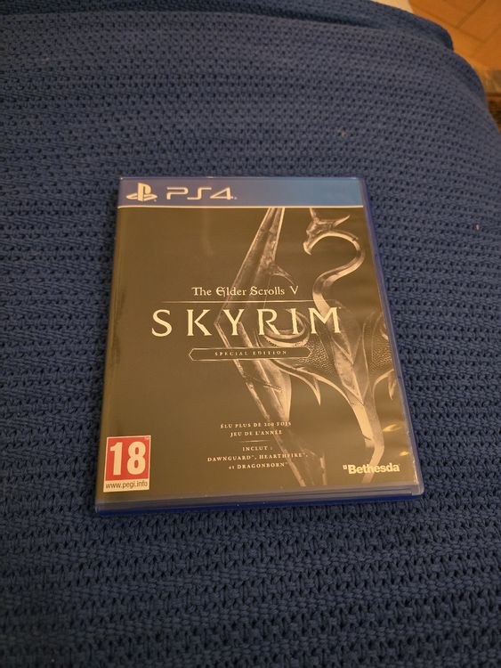 The Elder Scrolls V - Skyrim PS4 - Édition Spéciale (D'occasion) à ...