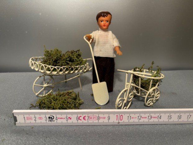 Miniatur Deko Set ARI Bub mit Schaufel, Schubkarre Velo Pst (Neu ...