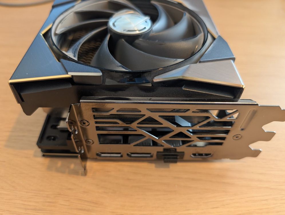MSI Suprim X Geforce RTX 4090 24GB (Gebraucht) in Thalwil für CHF 1950 ...