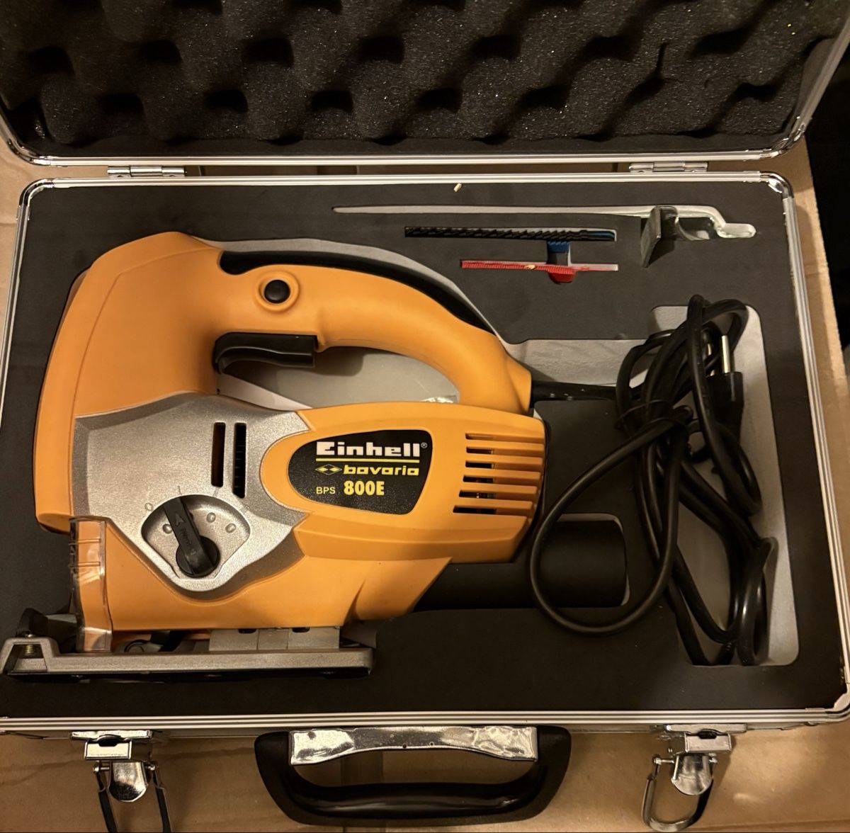 Scie sauteuse Einhell Bavaria BPS 800E dans sa valise! (Neuf (Voir ...
