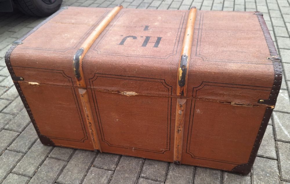 Überseekoffer (Gebraucht) in Vilters für CHF 1 – nur Abholung auf Ricardo kaufen