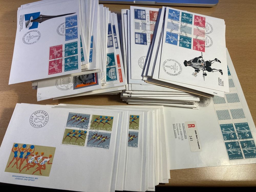 Sammlung Briefe (Zwischensteg)-Kehrdrucke, FDC u.a. Motive (Gebraucht) in Ins für CHF 20 – mit ...