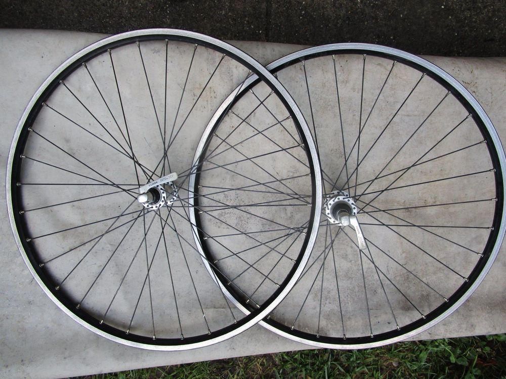 leichter Laufradsatz Radsatz SHIMANO XT 26" für Felgenbr 9f (Gebraucht ...