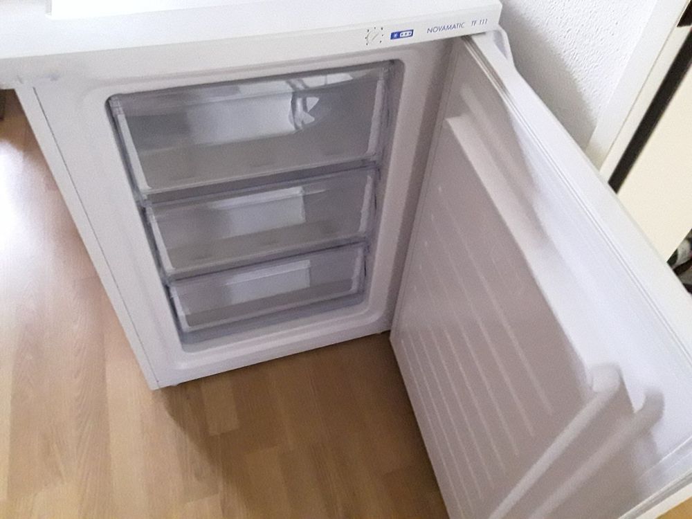 Gefrierschrank Freezer Congélateur FUST Novamatic Typ TF111 (Gebraucht ...