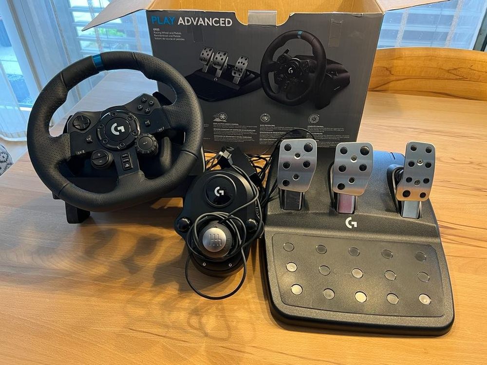 Logitech G923 Trueforce PS5 / PS4 / PC (Gebraucht) in Hägendorf für CHF ...