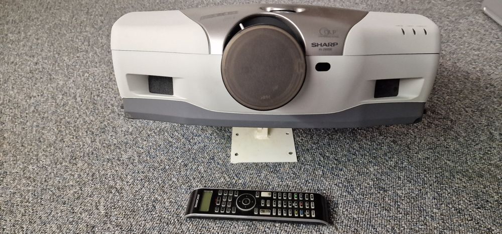 Beamer SharpVision (Gebraucht) in Seelisberg für CHF 16 – nur Abholung ...