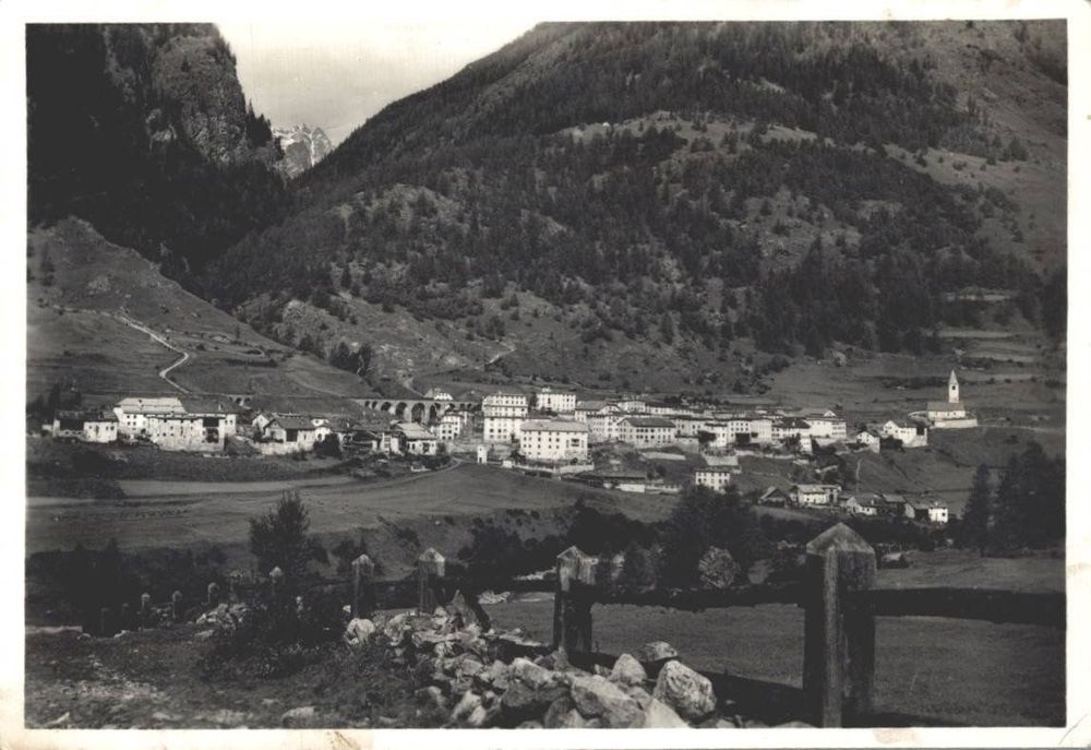 Lavin im Unterengadin, gel, Feldpost, Foto R. Grass, Zernez (Gebraucht) in Luzern für CHF 1 ...