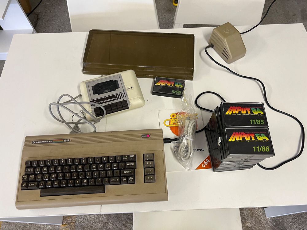 Comodore 64 (Gebraucht) in Biel/Bienne für CHF 92 – mit Lieferung auf ...