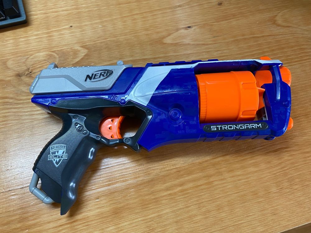 Nerf Strongarm | Kaufen auf Ricardo
