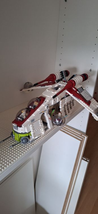 Lego Star Wars Republic Gunship (Gebraucht) in Schaffhausen für CHF 122 ...