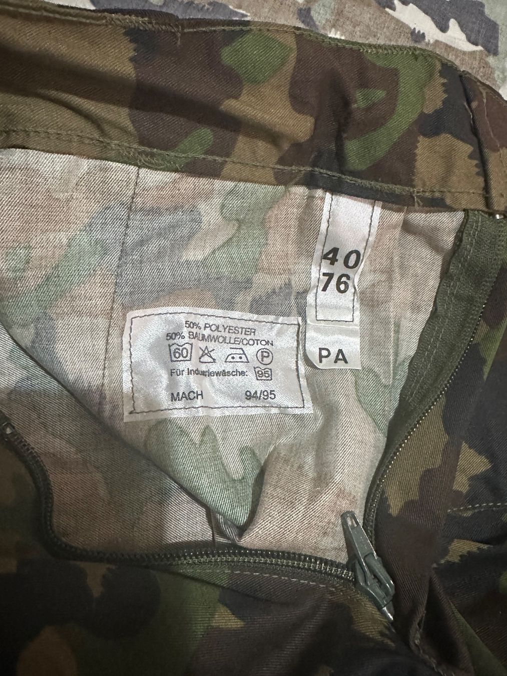 Neuwertige TAZ 90 Armee Militär Hosen 40 76 Pantalons Hose (Neu und ...
