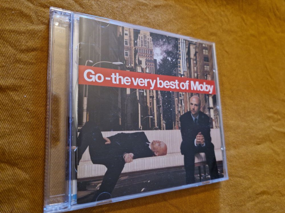 Moby - The Very Best Of Moby (Gebraucht) in Wattenwil für CHF 0.65 ...