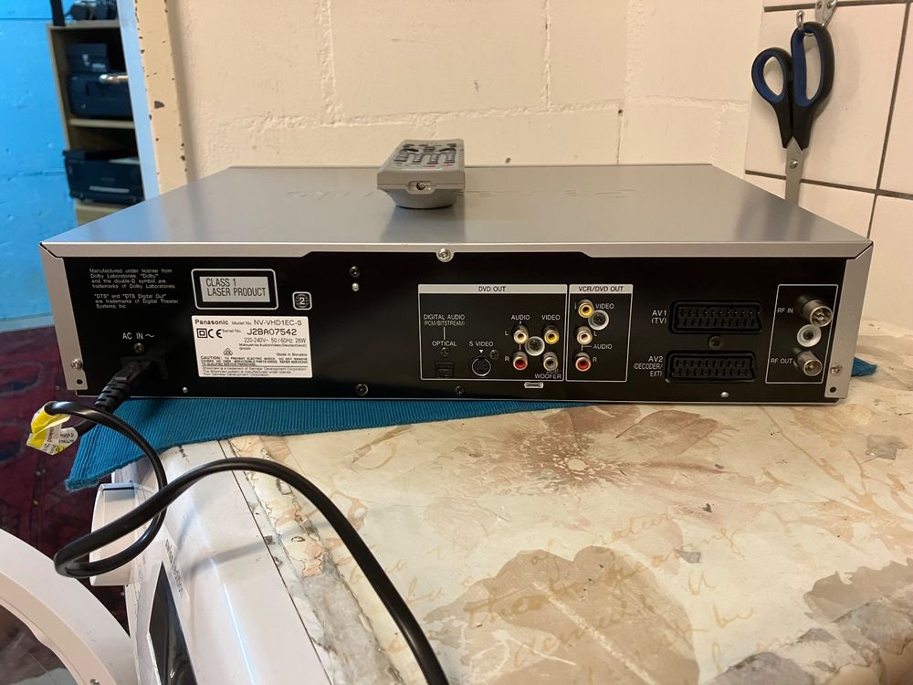 Panasonic nv-vhd1 vhs dvd player combi | Kaufen auf Ricardo