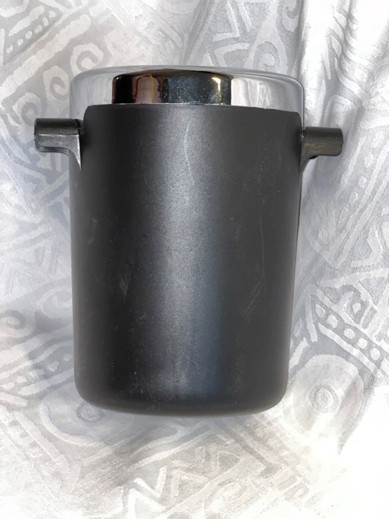 Flaschenkühler mit 4 Patronen H 23, D 12 cm (Gebraucht) in Zürich für CHF 7 – mit Lieferung auf ...