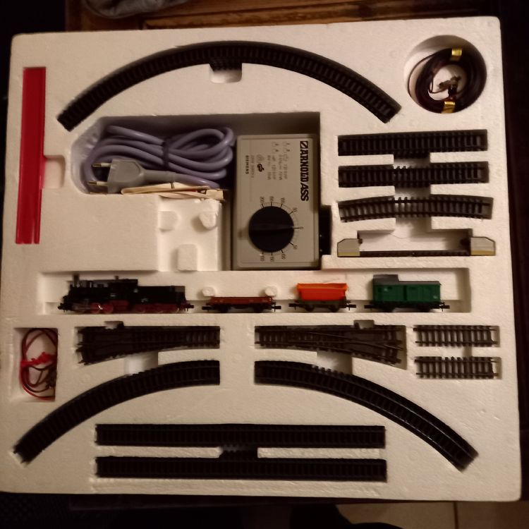 Starter-Set Arnold Spur N (Neu und originalverpackt) in Schwarzenberg ...