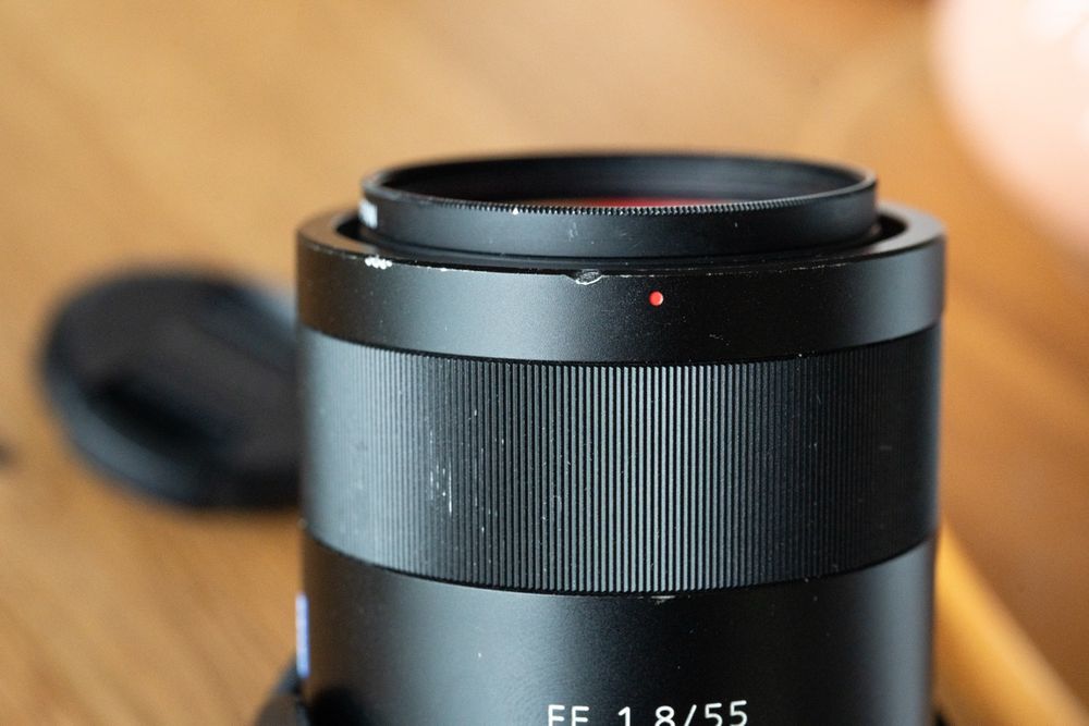Sony FE Zeiss 55 1.8 (Gebraucht) in Sennwald für CHF 299 – mit ...