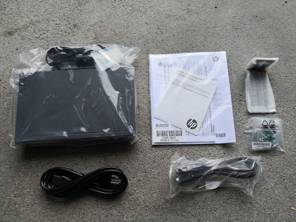 HPE 8 Port PoE Switch (Neu und originalverpackt) in Zillis für CHF 100 – mit Lieferung auf ...