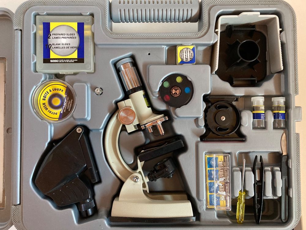 Experimentierkasten Mikroskopieren (Gebraucht) in Suhr für CHF 13 – mit Lieferung auf Ricardo kaufen