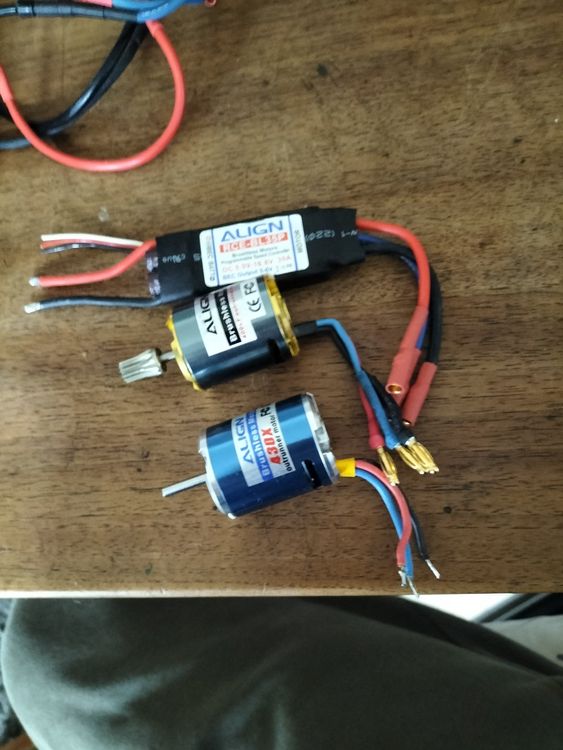 Motor und Regler für Helikopter, align (Gebraucht) in wolfhalden für ...