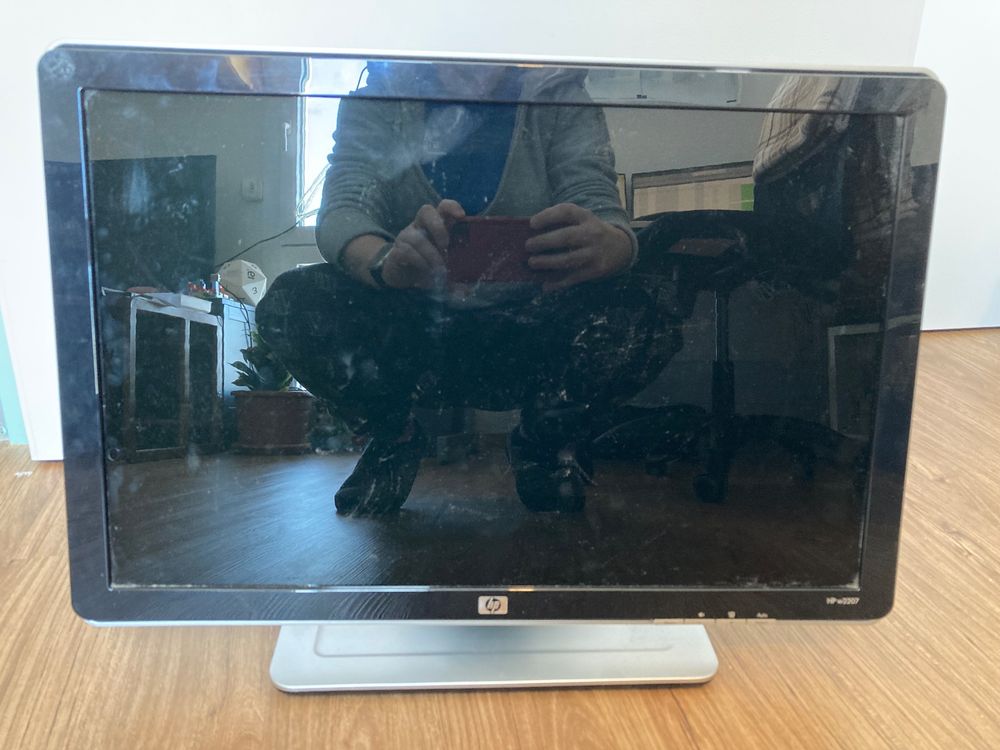 Monitor HP w2207 (Gebraucht) in Sarmenstorf für CHF 12 – nur Abholung ...