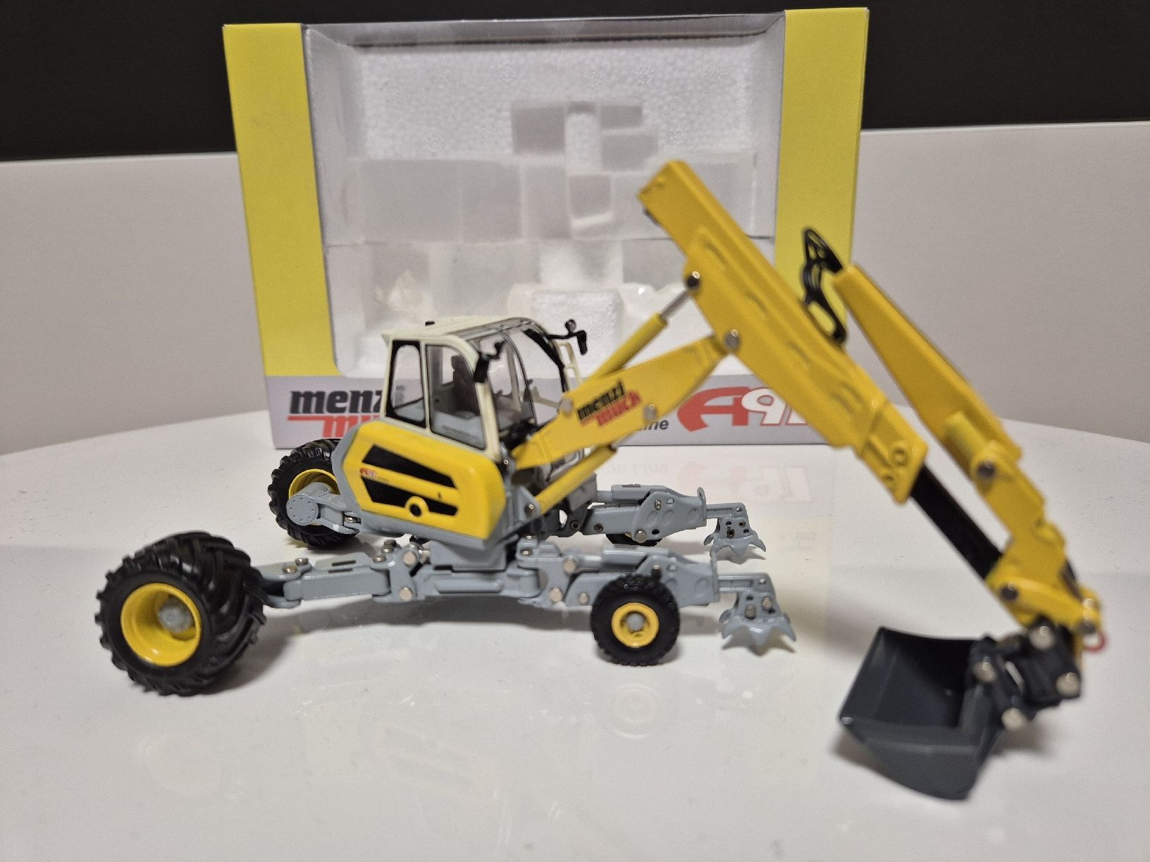 Menzi-Muck A91 Schreitbagger new Design, Modell 1:50 (Neu (gemäss ...