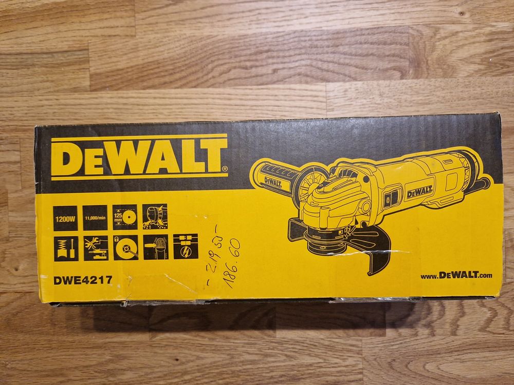 DEWALT Winkelschleifer DWE4217 | Kaufen auf Ricardo