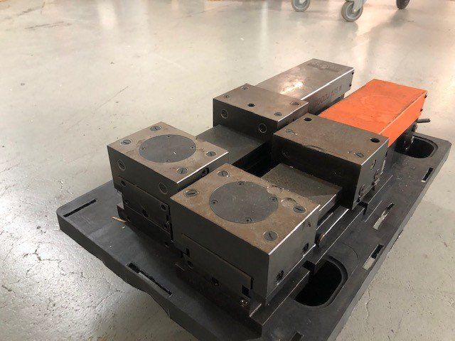 Goodj Pneumatischer Maschinenschraubstock 2x (Gebraucht) in Küssnacht ...