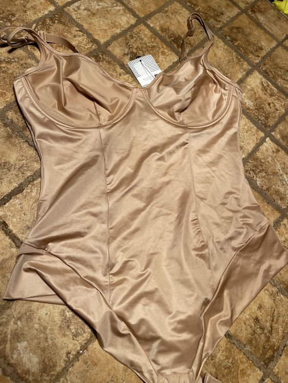 Chic Body modellante di Tezenis-satinato M/L—nuovo (Neu und originalverpackt) in Gordevio für ...