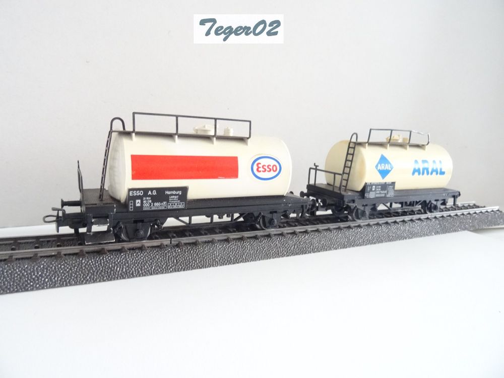 Märklin H0 2 Esso/ARAL Tankwagen (Gebraucht) in Hochdorf für CHF 12 – mit Lieferung auf Ricardo ...