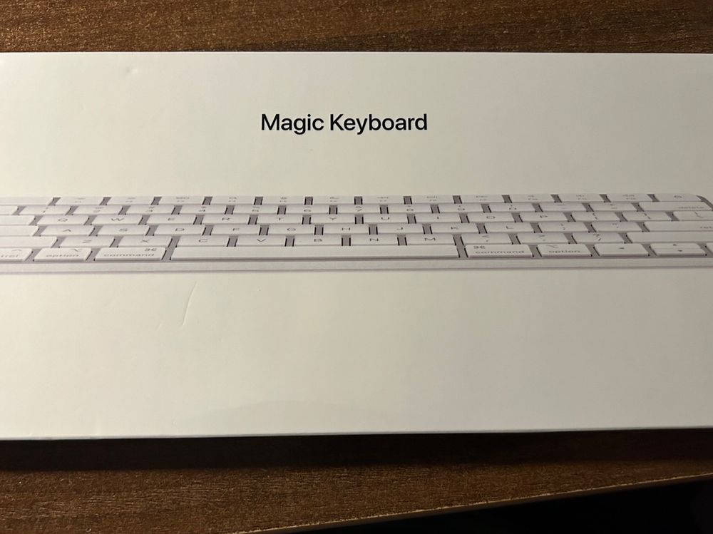 Magic Keyboard Apple - US Layout MK2A3Z/A - Neu | Kaufen auf Ricardo