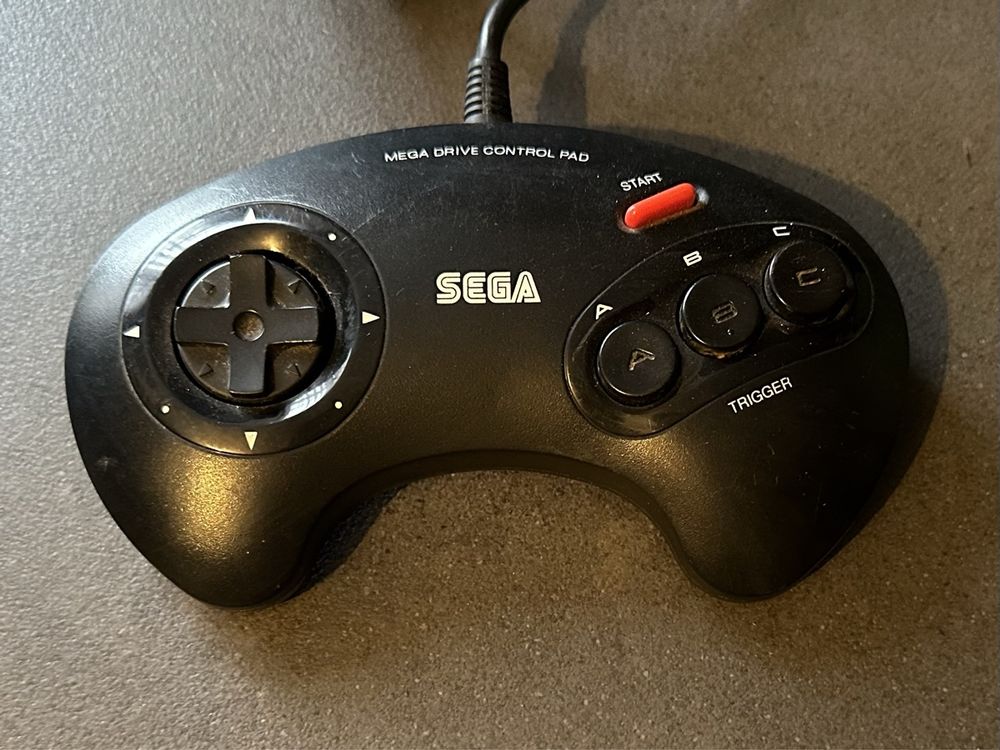 Original SEGA Mega Drive Controller (Gebraucht) in Kestenholz für CHF ...