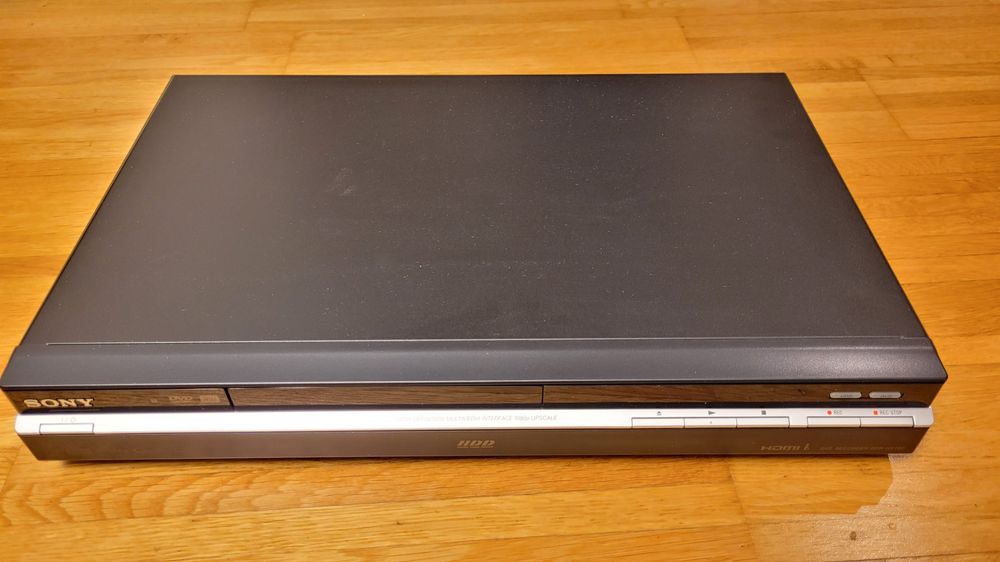 Sony HDD Recorder DVD Player, sehr wenig gebraucht (Gebraucht) in für ...