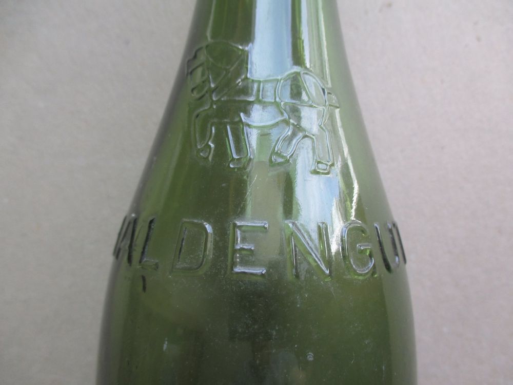 Alte Bierflaschen Wädenswiler Bier / Haldengut | Kaufen auf Ricardo Alte Bierflaschen Wädenswiler Bier / Haldengut | Kaufen auf Ricardo