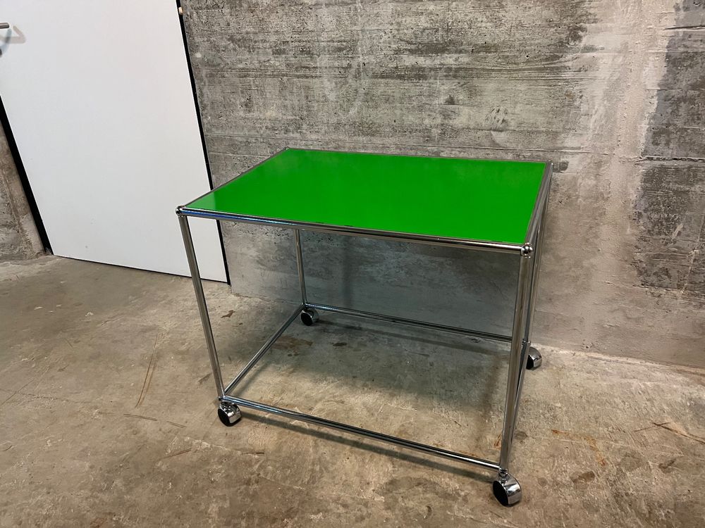 Table d’appoint sur roulettes USM | Kaufen auf Ricardo