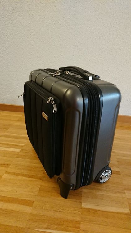 Rollkoffer (Gebraucht) in Bern für CHF 24 – mit Lieferung auf Ricardo ...