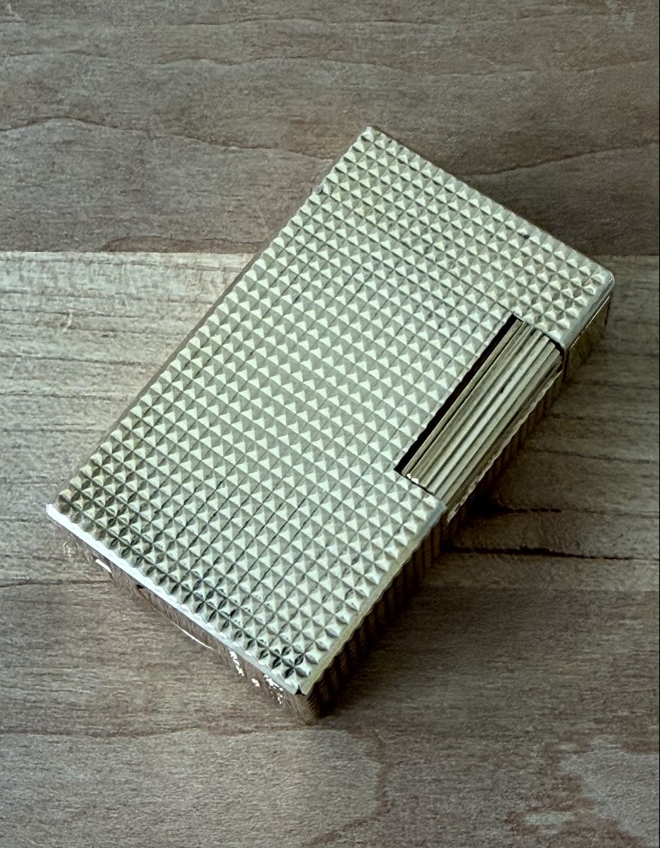 restauriertes original Vintage S.T. Dupont Ligne 1 Feuerzeug (Gebraucht ...