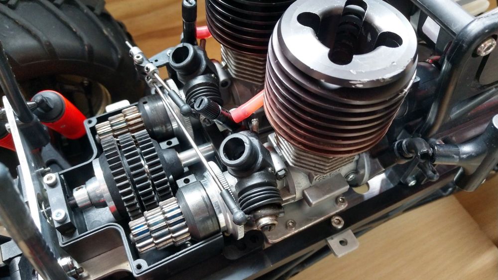 Kyosho Giga Crusher Dual Force (Neu (gemäss Beschreibung)) in Kappel SO für CHF 460 – mit ...